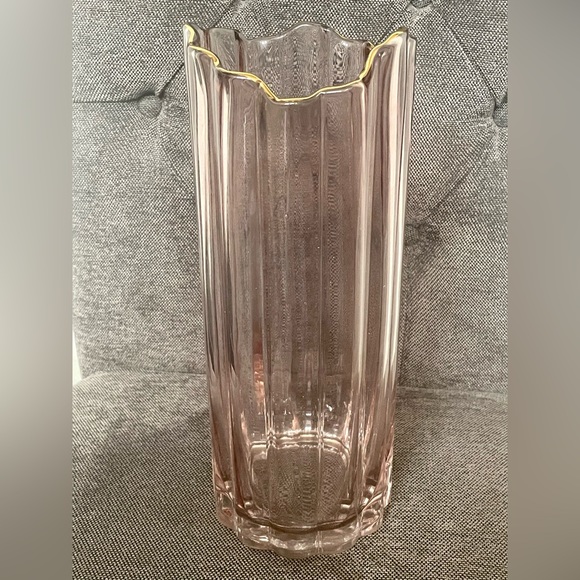 Accents | Arthemes Pink Ruffle Top Gold Trim Vase Home Living Room ...